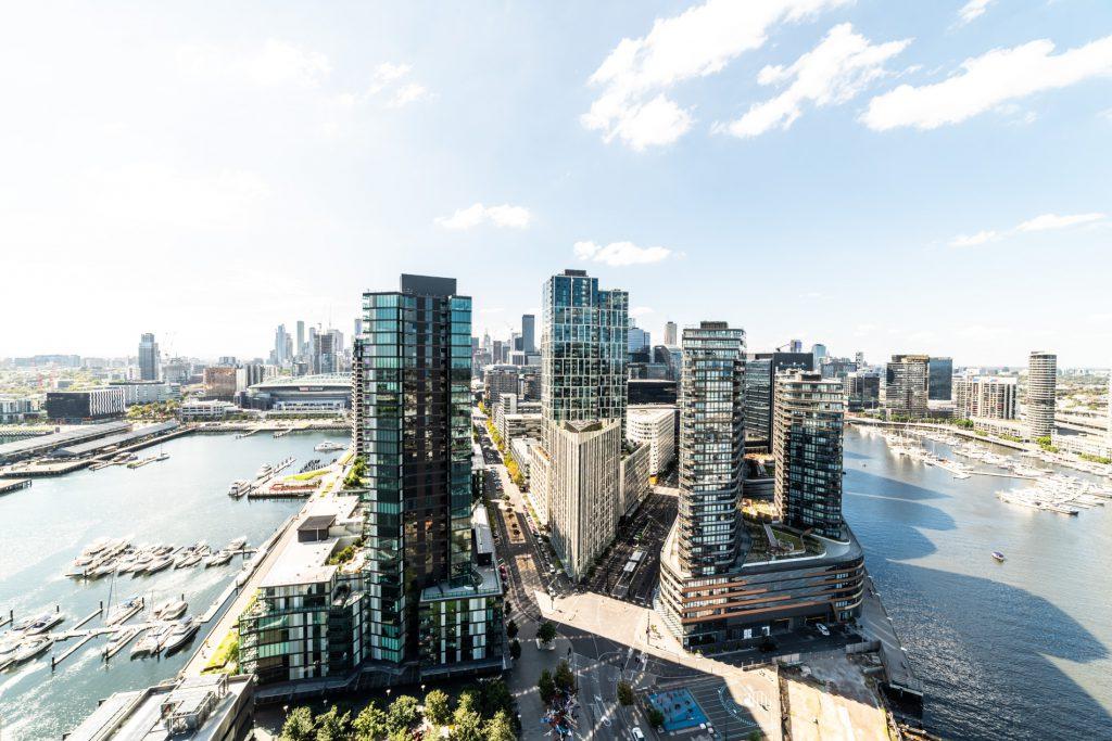 915 Collins Street Waterfront Docklands Apartments - Melbourne Private ...